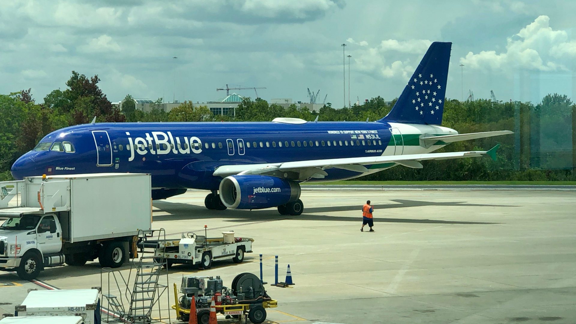 What You Need to Know Before Booking Your Basic Economy Flight - Your ...