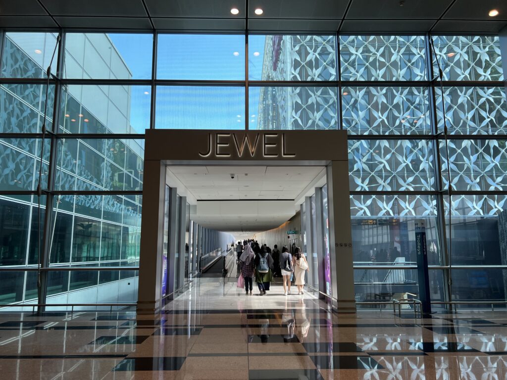 How to Visit Jewel On A Singapore Changi Airport Layover - Your Mileage ...