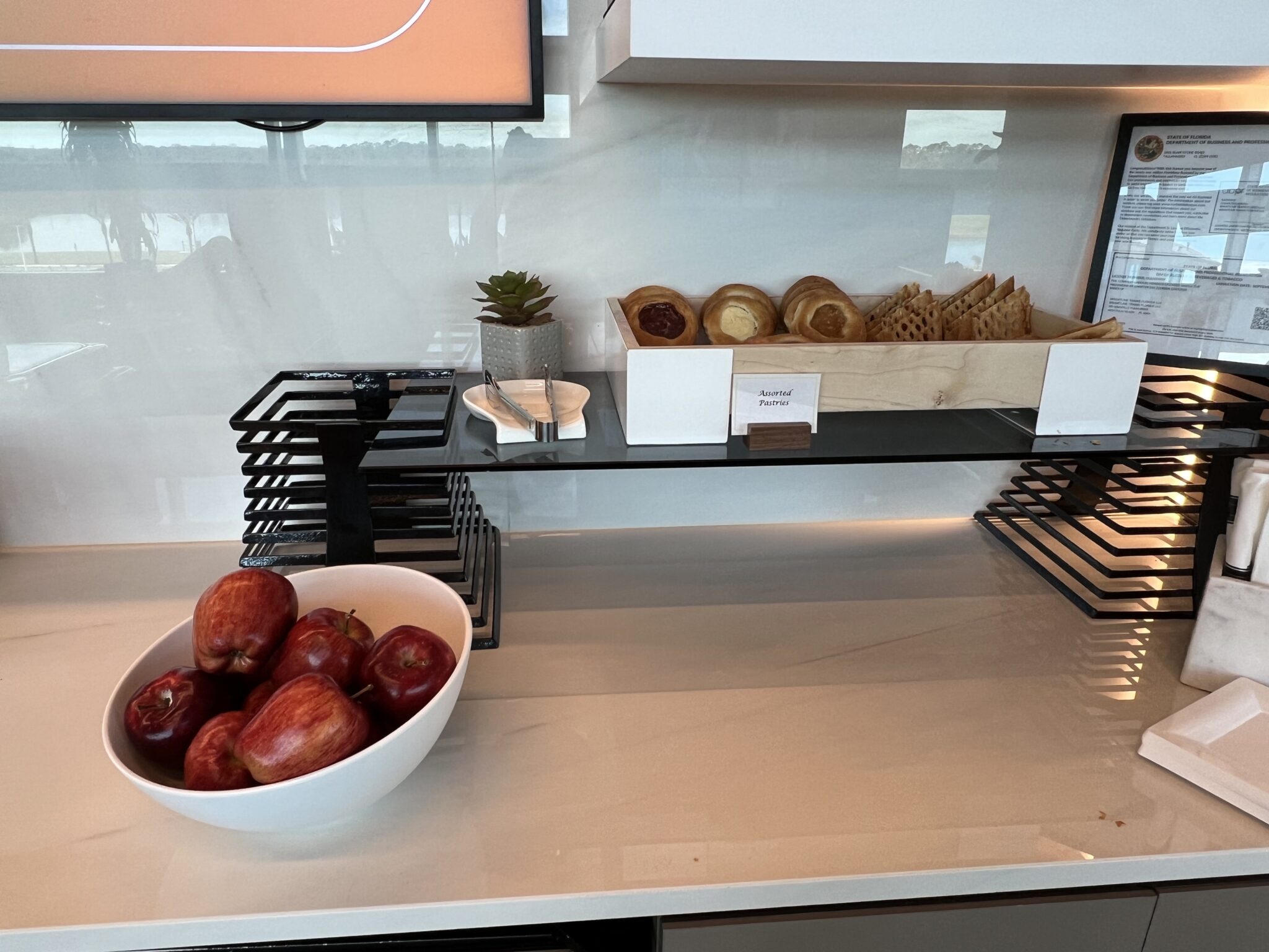 The Brightline Orlando Premium Lounge: Is it Worth the Splurge? - Your ...